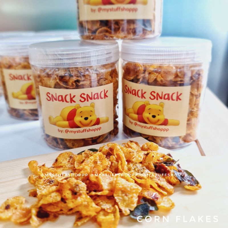 Jual snack snack cemilan corn flakes pedas dan spring roll manis ...
