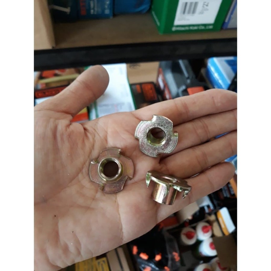 Jual baut T nut M10 Tee nut mur baut tanam 4 prong | Shopee Indonesia