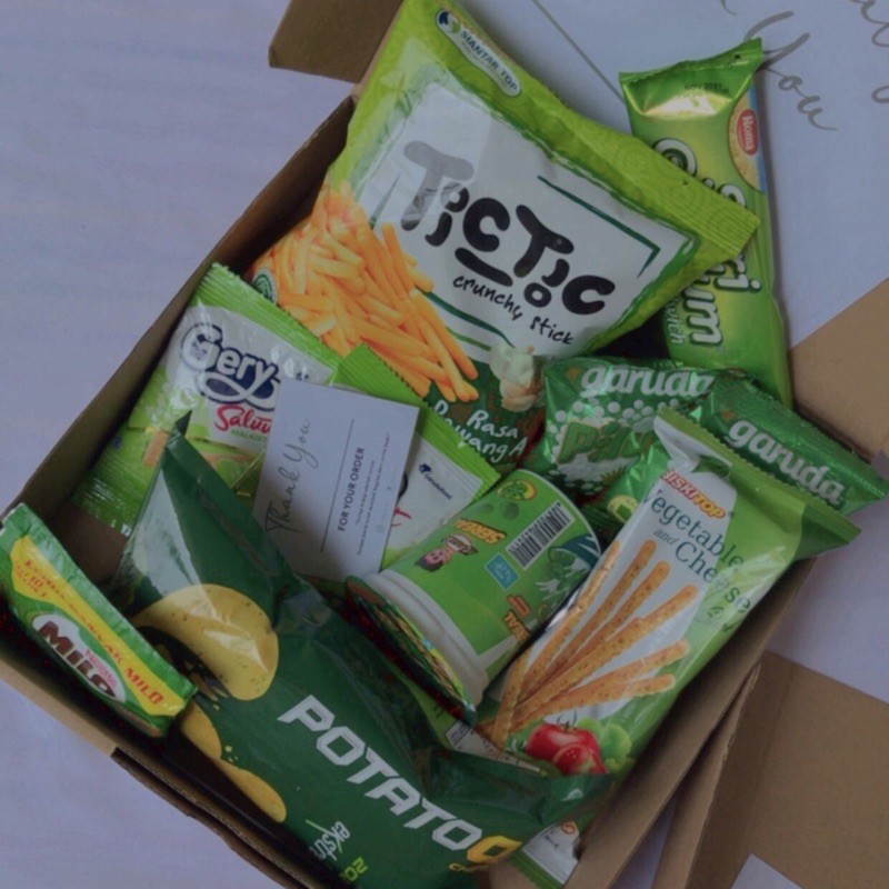 Jual Murah Snack Giftbox Warna Hijau Cocok Untuk Ulang Tahun, Wisuda ...