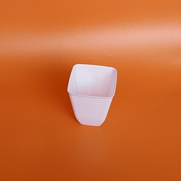 Jual Pot Tanaman / Pot Boxy Goccie 101 Putih | Shopee Indonesia