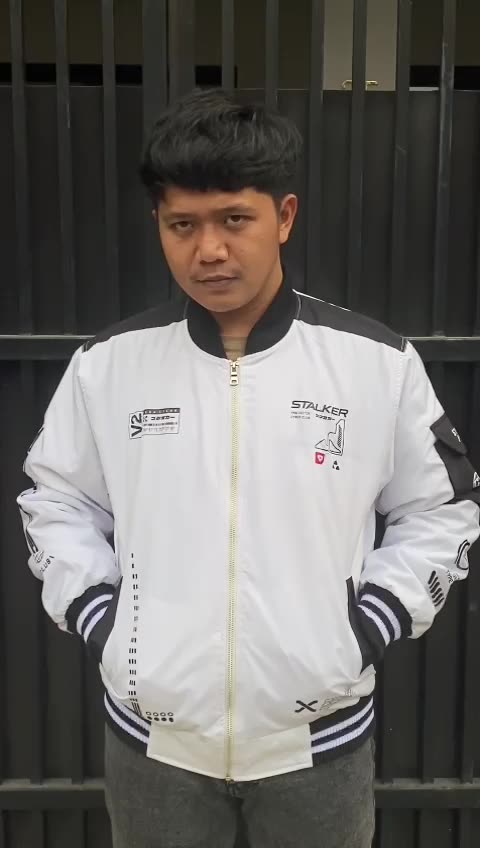Jual Stalker Jaket Bomber Putih - Great Instrument White Anti Air ...