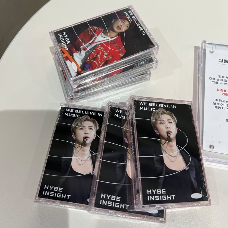 Jual HYBE INSIGHT VISITOR ONLY MERCH OFFICIAL - baca deskripsi | Shopee ...