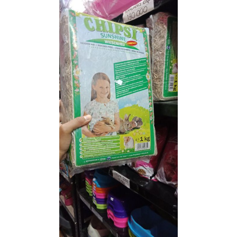 Jual rumput chipsi makanan kelinci. marmut | Shopee Indonesia