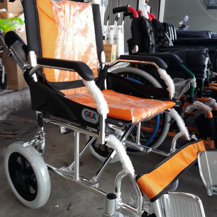 Jual kursi roda traveling kursi roda mini peralatan medis | Shopee ...