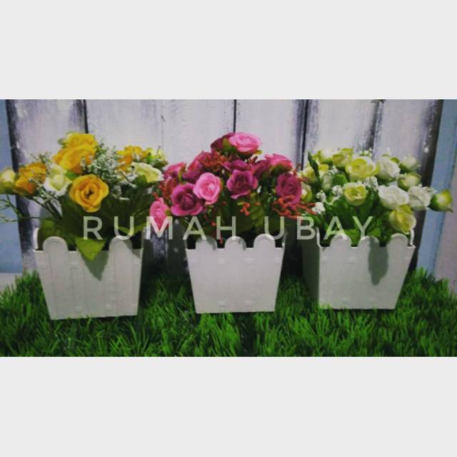 Jual BUNGA HIAS | BUNGA MAWAR MINI VAS PAGAR | Shopee Indonesia