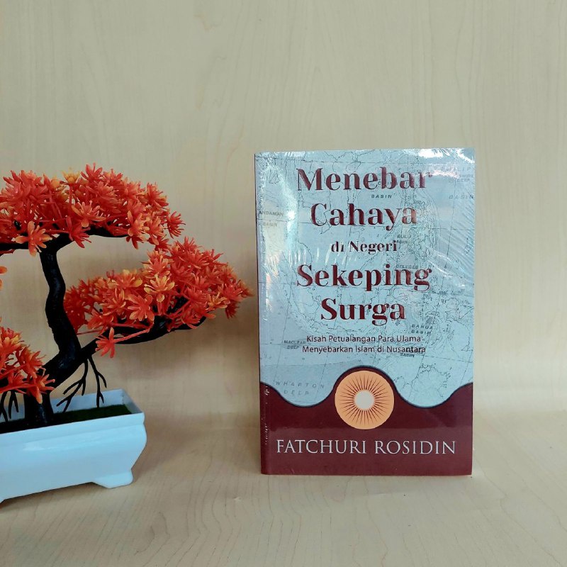 Jual Menebar Cahaya di Negeri Sekeping Surga | Shopee Indonesia