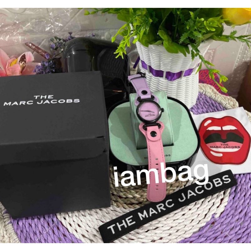 Jual Jam Tangan Wanita MJ Marc Jacobs The Cuff Quartz Watch | Shopee ...