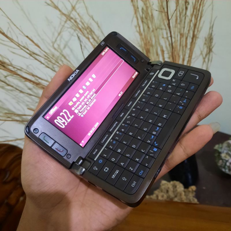Jual Nokia E90 communicator original mulus no minus sinyal bebas kartu FULL ORIGINAL | Shopee ...