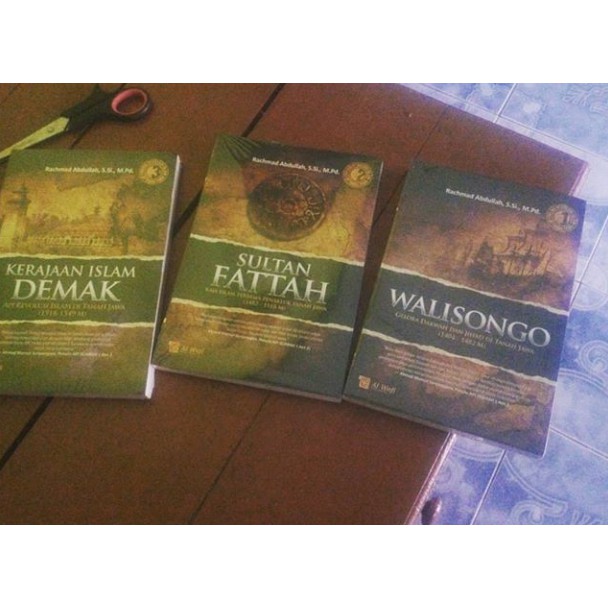 Jual Paket Original Trilogi Revolusi Islam di Jawa / Trilogi Babad ...