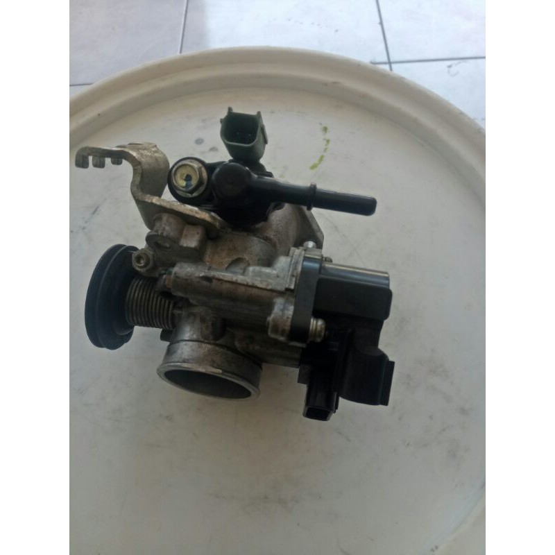 Jual throtle body tortel trotel bodi throotle bodi r 15 intake manifold ...