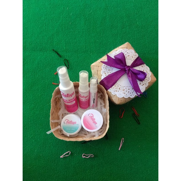 Jual Besek Mini 12 X 12 Besek Piti Besek Hampers Souvernir Gift Box ...