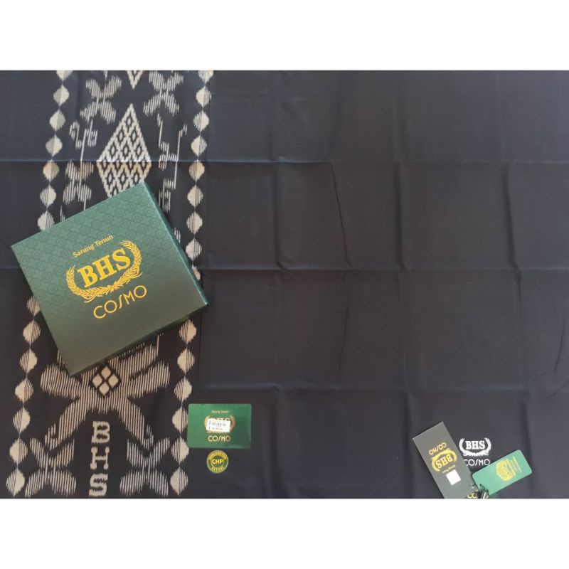 Jual Sarung BHS Cosmo CHP ( Cosmo Hitam Polos ) | Shopee Indonesia