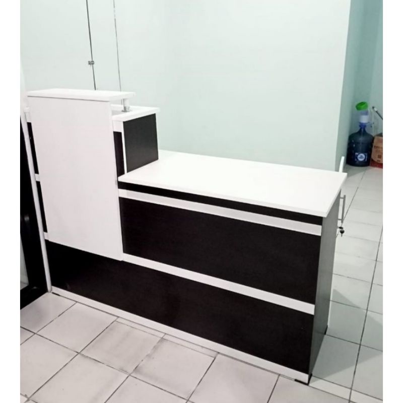 Jual MEJA KASIR HITAM PUTIH LOGO POLOS /meja laundry / MEJA RESEPSIONIS ...