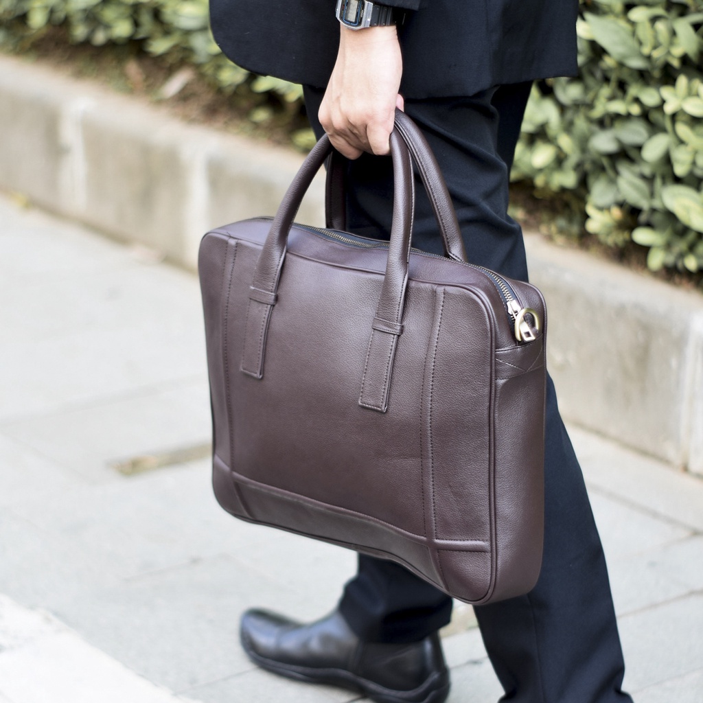 Jual Hassèl Brown Briefcase Bag / Tas Kerja / Tas Kantor From The Daily ...