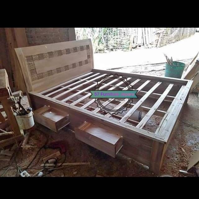 Jual Tempat tidur laci kayu jati - Divan ranjang ukuran 200x180cm ukir ...