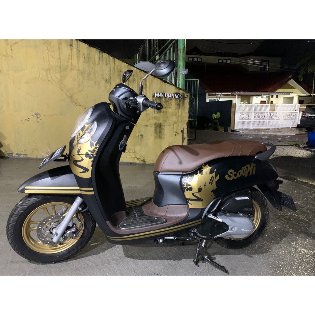 Jual Stiker cutting Scoopy 2020 bahan oracal GOLD | Shopee Indonesia