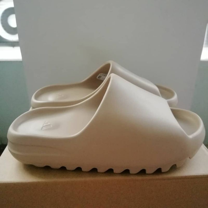 Jual Adidas Yeezy Slide Pure (2021) | Shopee Indonesia