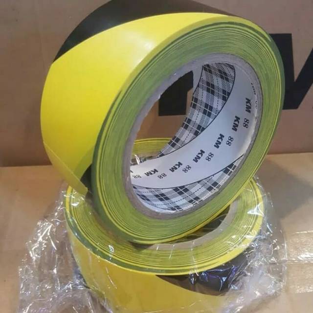 Jual Lakban Lantai KM 88 - Floor Marking Tape - Garis Polis Line 2 inc x 33 Meter | Shopee Indonesia