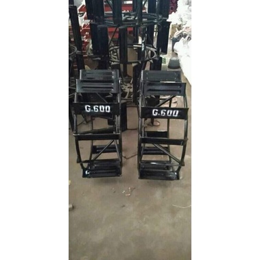 Jual Satu set roda besi traktor G600 Ukuran 8x27cm | Shopee Indonesia