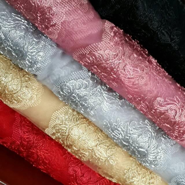 Jual Tile Brokat Renda Korneli Cord Paris brokat renda glossy | Shopee ...