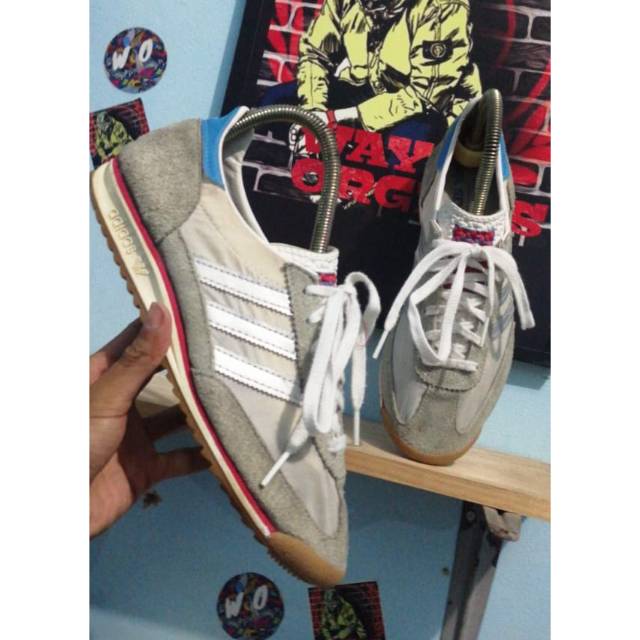 Jual Adidas sl72 strip silver gumsole nokikis kondisi like new kaya ...