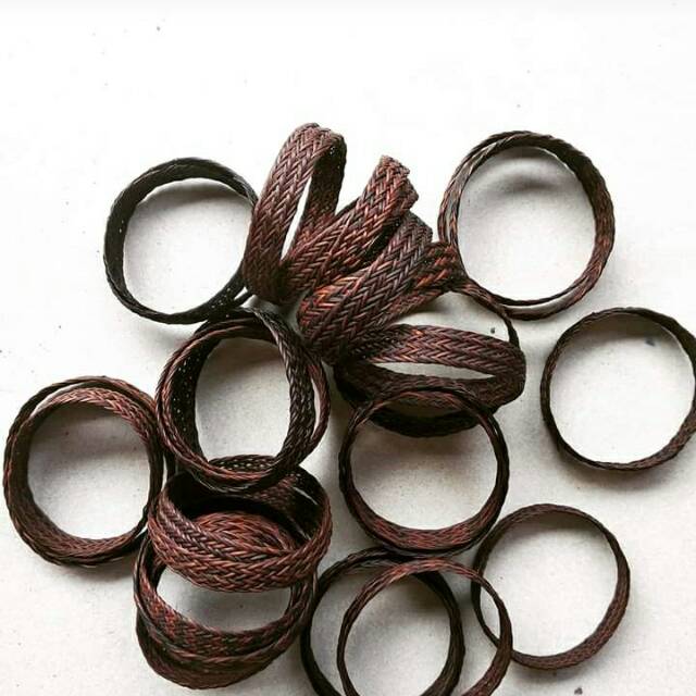 Jual Gelang simpai gelang anyaman dayak khas kalimantan | Shopee Indonesia