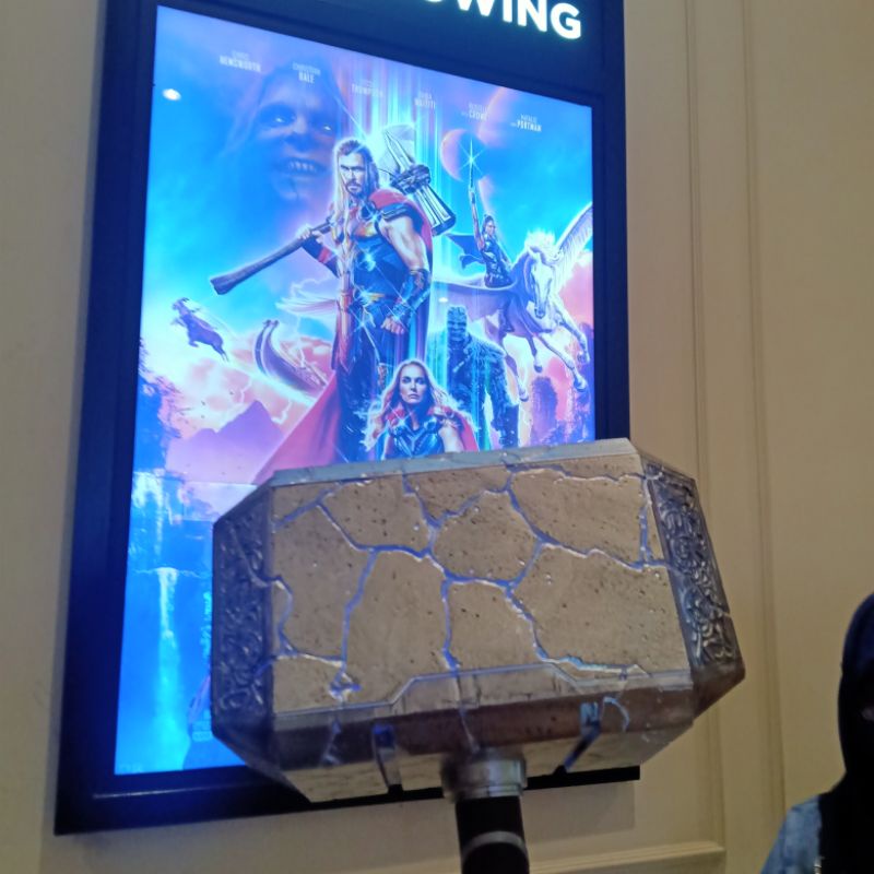 Jual Mjolnir Thor Love And Thunder Scale 1:1 | Official Marvel Legend ...