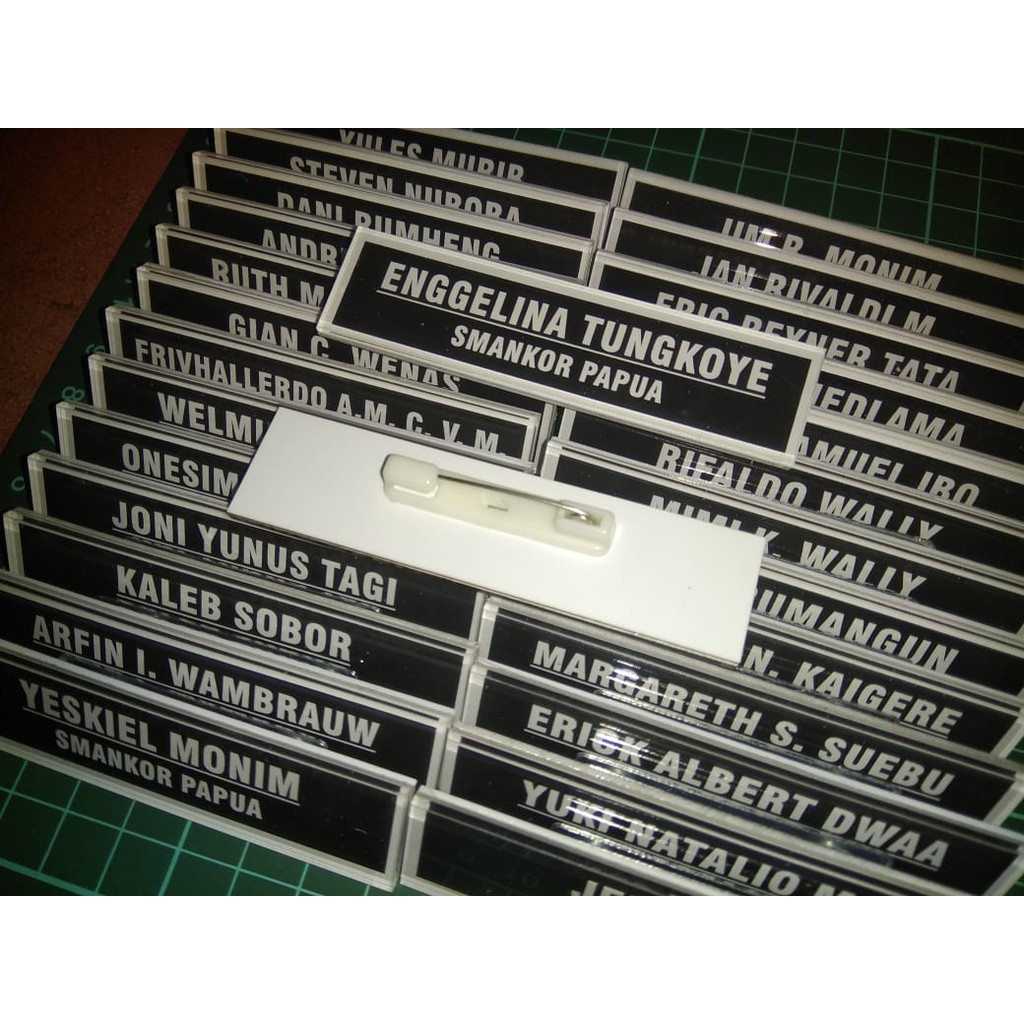 Jual Name Tag Pin Nama Dada Akrilik | Shopee Indonesia