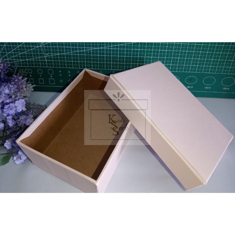 Jual Hardbox Uk 22x12x4 cm | kotak kado | hampers | giftbox l kotak kado polos | box kado ...