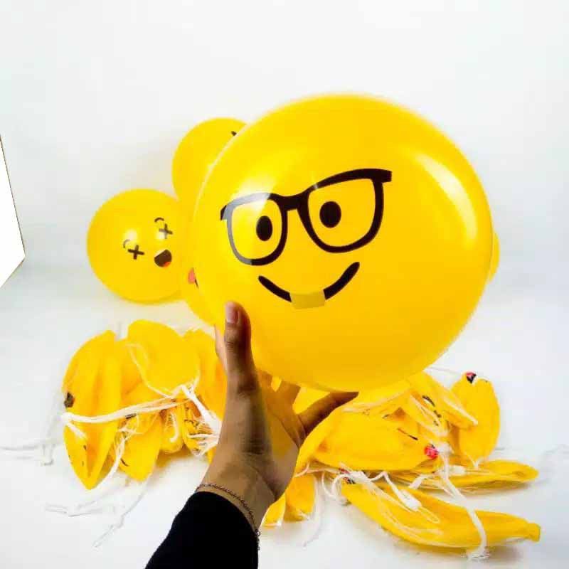 Jual Mainan Anak Bola Emoji Kuning Smile/Bola Emoticon | Shopee Indonesia