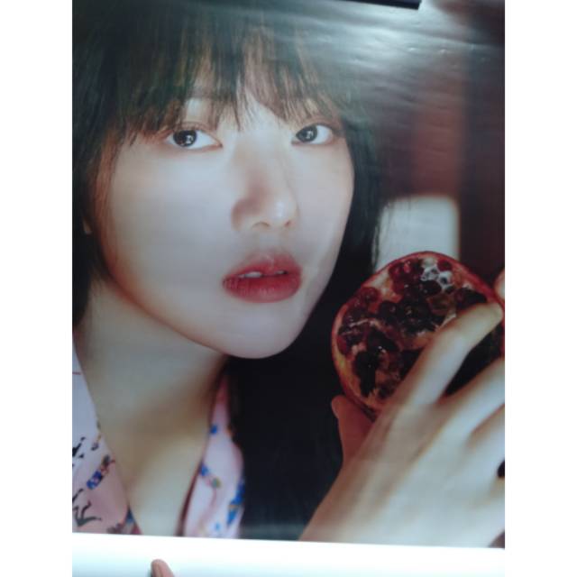 Jual OFFICIAL POSTER GFRIEND LABYRINTH | Shopee Indonesia