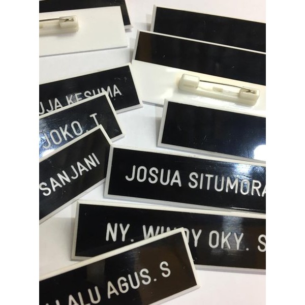 Jual PAPAN NAMA GRAFIR NAME TAG GRAVIR NAMA DADA UKIR PNS SIPIL NEGARA ...