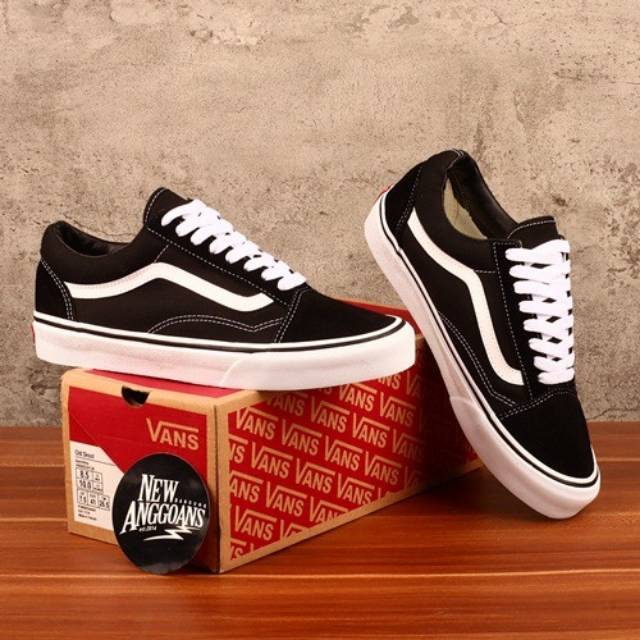 Jual Sepatu Old Skool Classic Black White Hitam Putih Perfect Kick BNIB ...