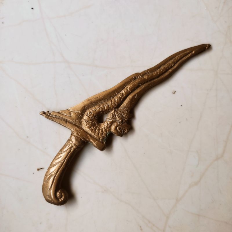 Jual Miniatur Keris Naga Raja Luk Tiga Kuningan | Shopee Indonesia