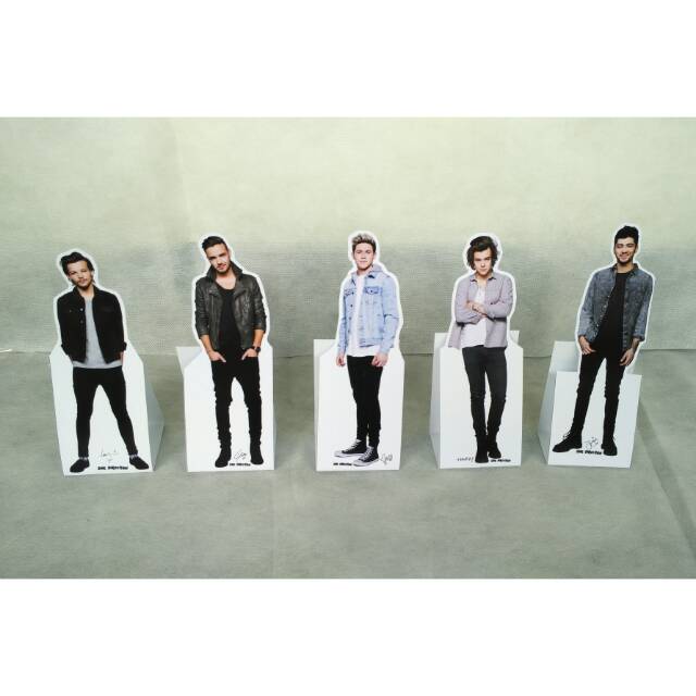Jual Standee Character Paper One Direction | Shopee Indonesia