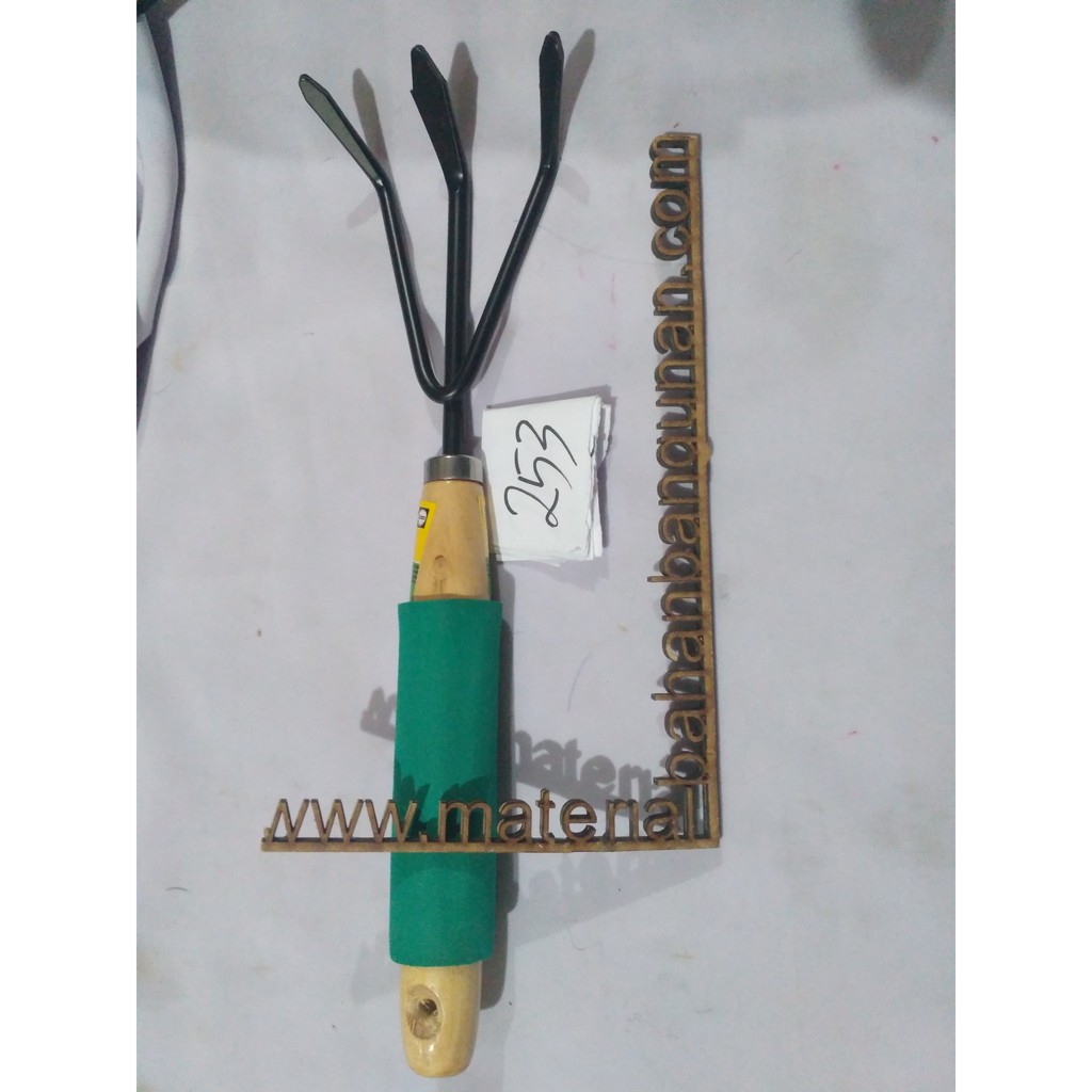 Jual garpu mini gagang kayu busa 5 gigi garukan tanah ground fork kebun ...