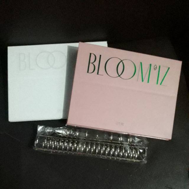 Jual IZ*ONE / IZONE BINDER BLOOM*IZ / BLOOMIZ I WAS & I AM / ALBUM ONLY ...