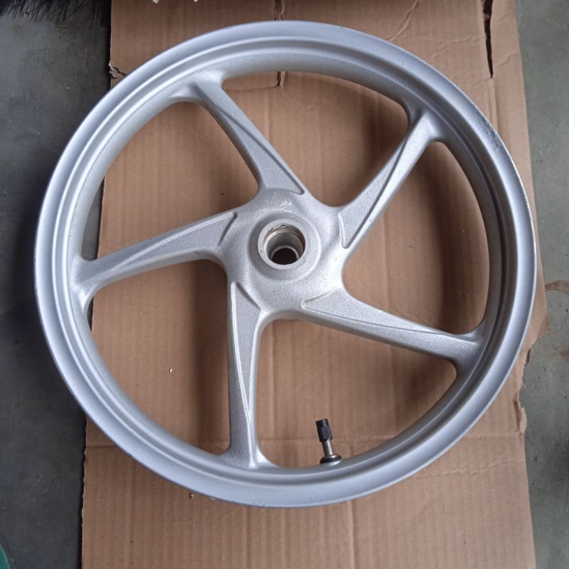 Jual Velg Depan Honda Scoopy FI Tubles / Beat Silver | Shopee Indonesia