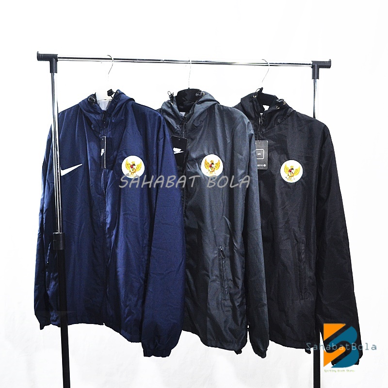 Jual Jaket Parasut Pria Garuda Jaket Olahraga SahabatBola | Shopee ...