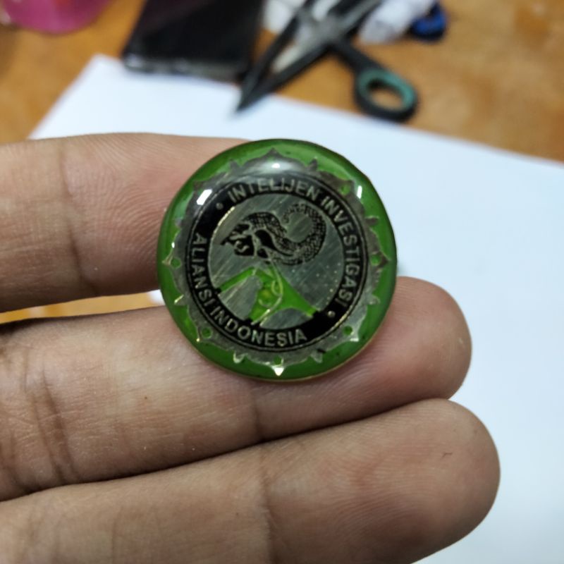 Jual Pin Intelijen Investigasi Aliansi Indonesia Ukuran 2cm | Shopee ...