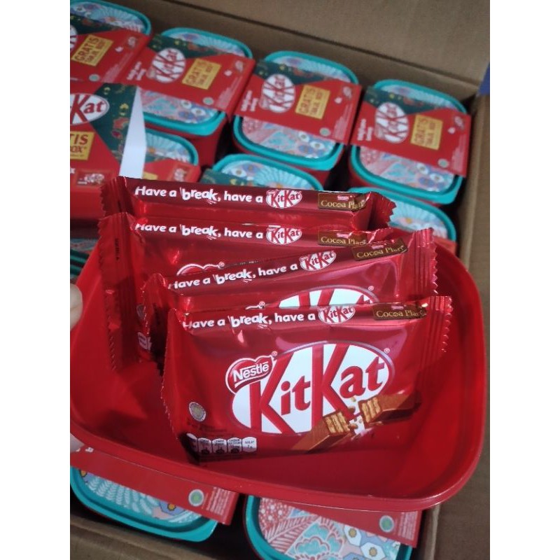 Jual Kit kat kitkat coklat chocolate 4f kotak bekal kue exp maret 2022 ...