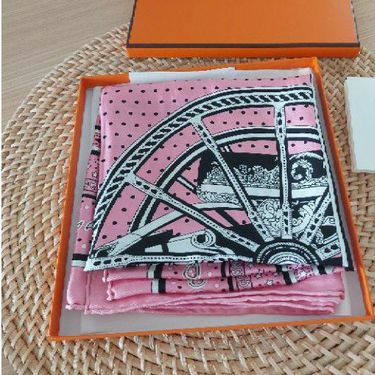 Jual Herms Authentic Silk Scarf Les Bandana Syal Original Pink Shawl ...