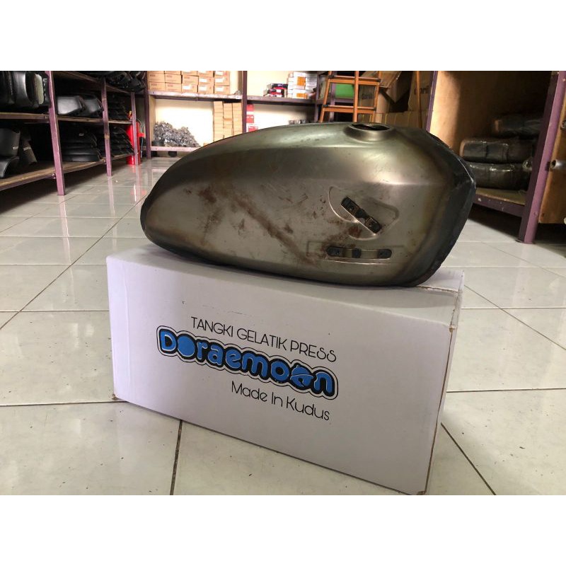Jual tangki pres kudus doraemon teyeng bahan tangki cb glatik | Shopee ...