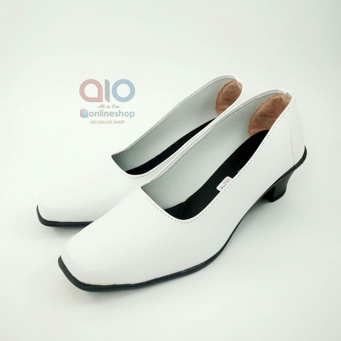 Jual Sepatu Pantofel Wanita Hak 5 Cm Heels Putih Polos Formal Kerja ...
