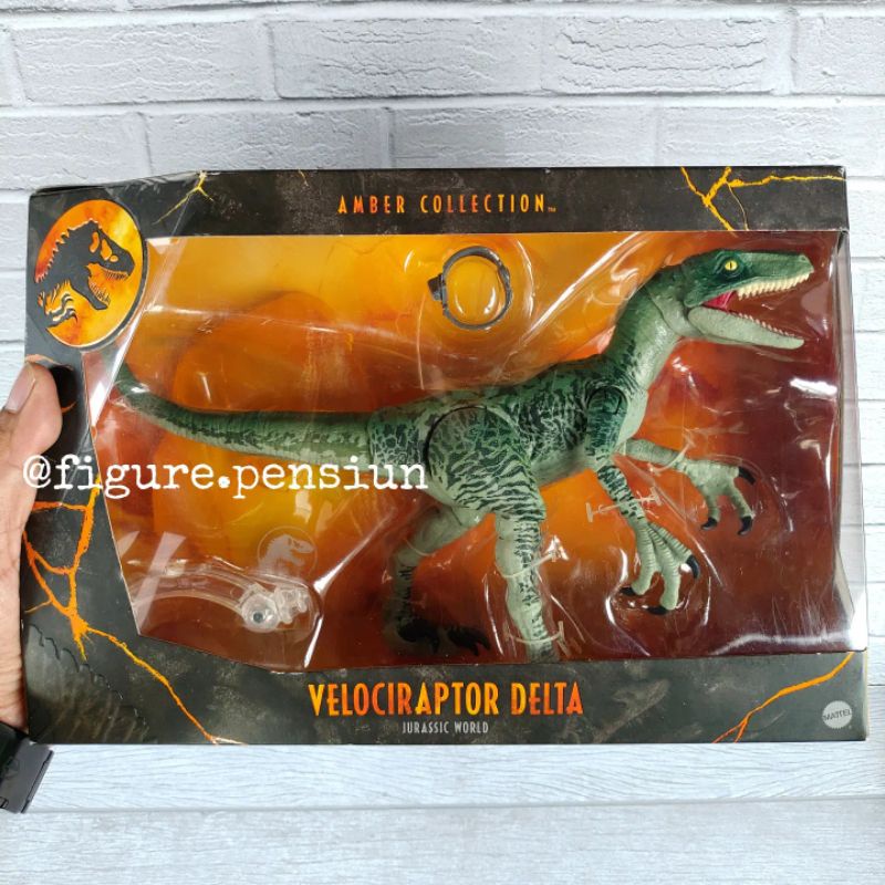 Jual JURASSIC WORLD DINO VELOCIRAPTOR DELTA AMBER COLLECTION MATTEL ...