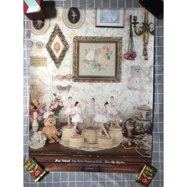 Jual Poster Official KPop Loona, Red Velvet, Exo, SNSD [free tube ...