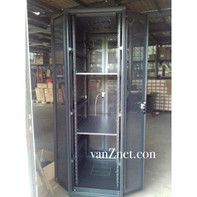 Jual Rack Server 42U Depth 900Mm Perforated Door / Close Rack 42U R9042 ...
