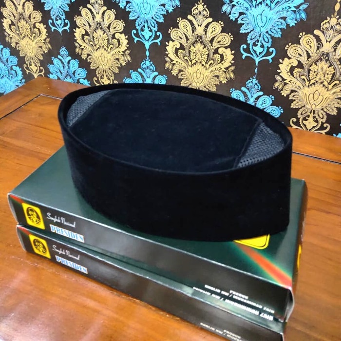 Jual Kopiahpeci- Peci Songkok Kopiah Nasional Bludru Premium Ac Hitam Polos Original - Hitam ...