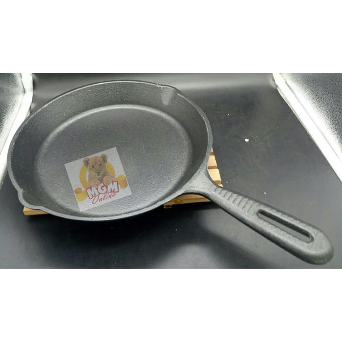 Jual Iron Cast Frypan 20Cm Gagang Pengorengan Besi Cor SUPER TEBAL 20CM ...