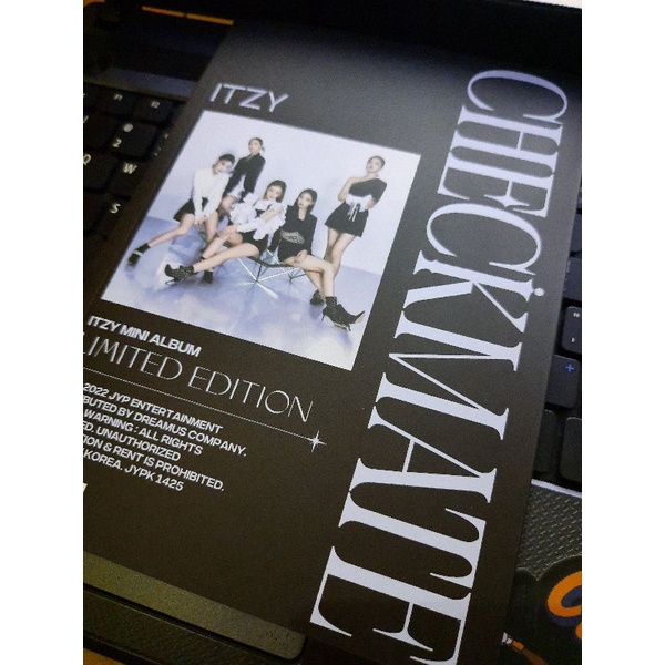 Jual [+FOLDED POSTER] Unsealed Album ITZY Checkmate Limited Edition ...